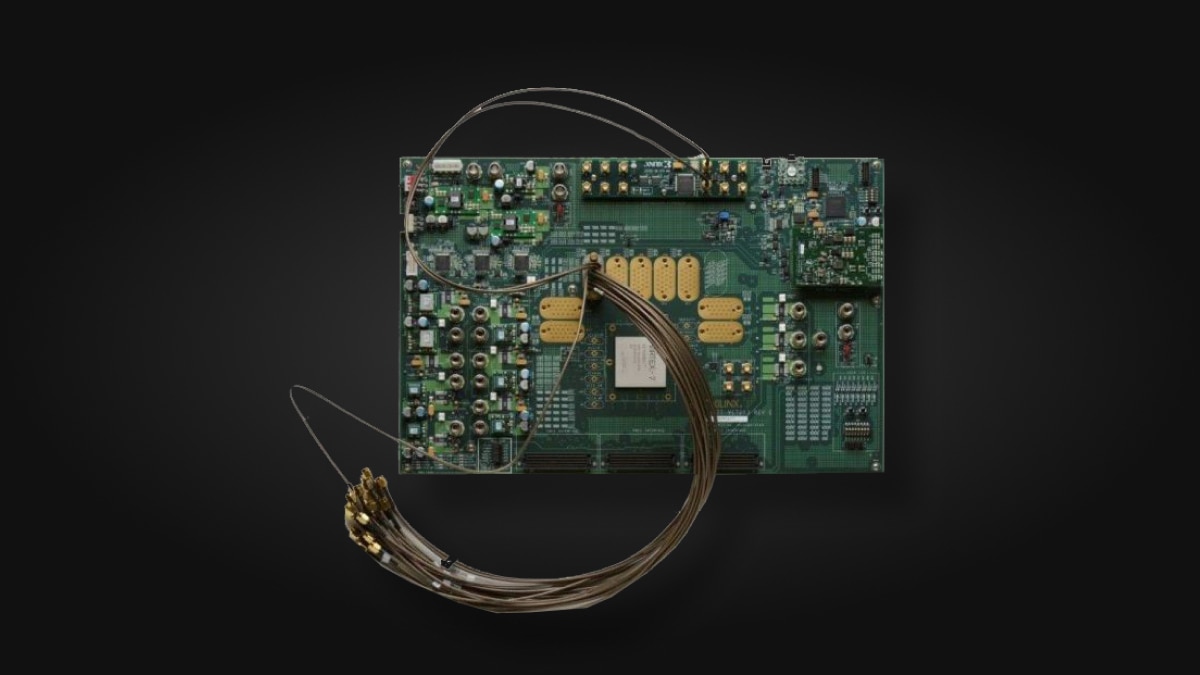 AMD Virtex™ 7 FPGA VC7203 特性评估套件